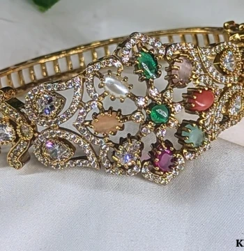 Flower Design Multi Stone Bracelet BRC19